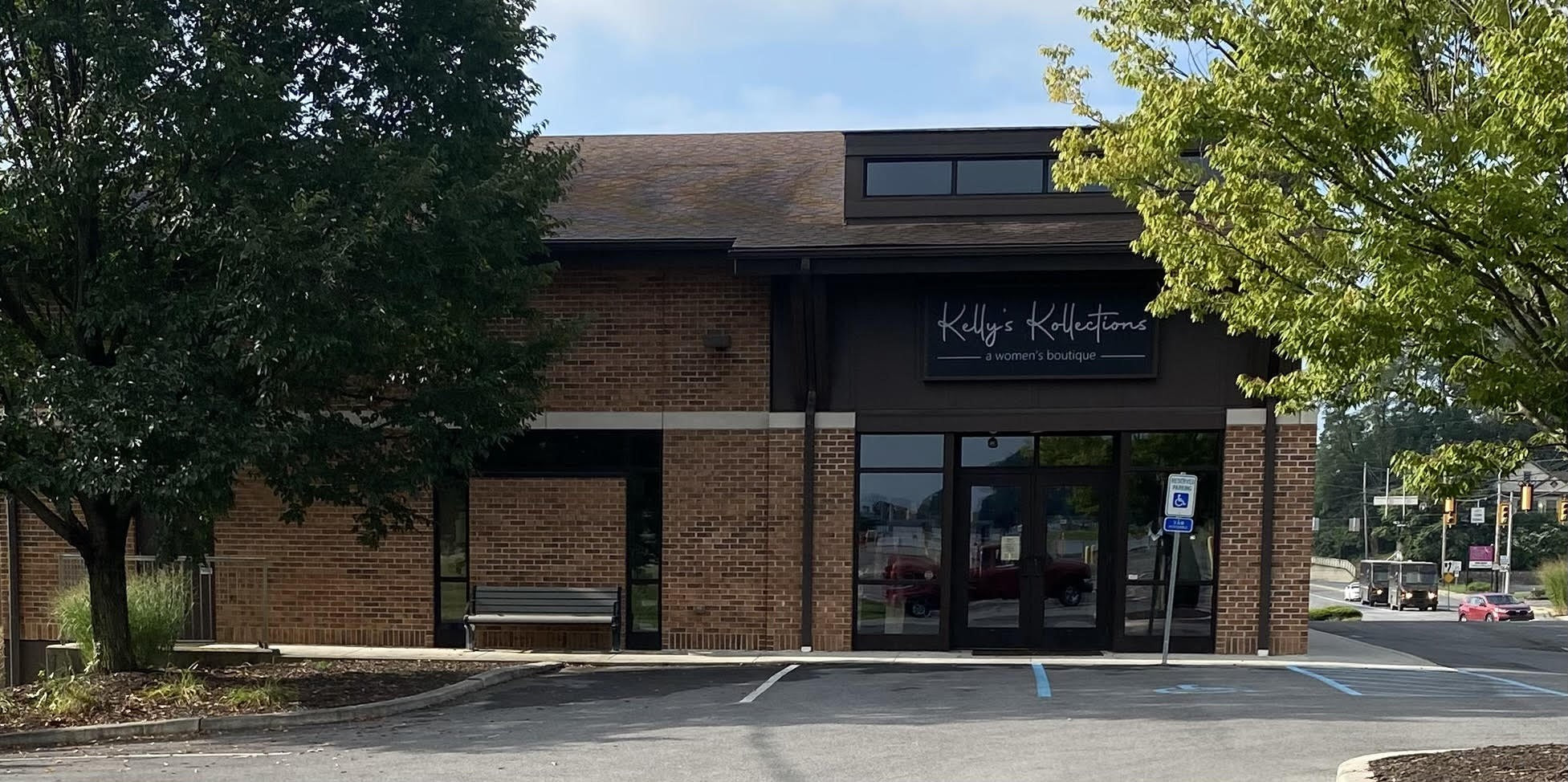 Kelly's Kollections: Trendy Women's Boutique in Altoona, PA